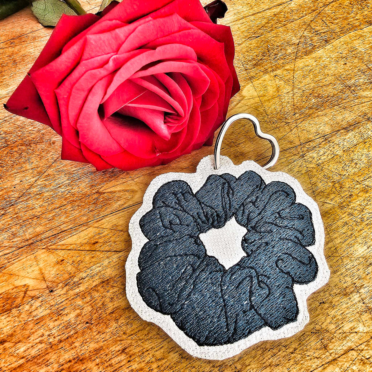 Scrunchie Machine Embroidery Design In 3 Sizes Includes Snap Tab Eyele ...